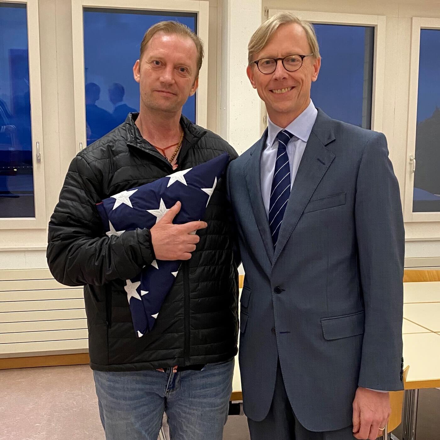 How a US Navy veteran helped his former Iranian prison mate escape to ...